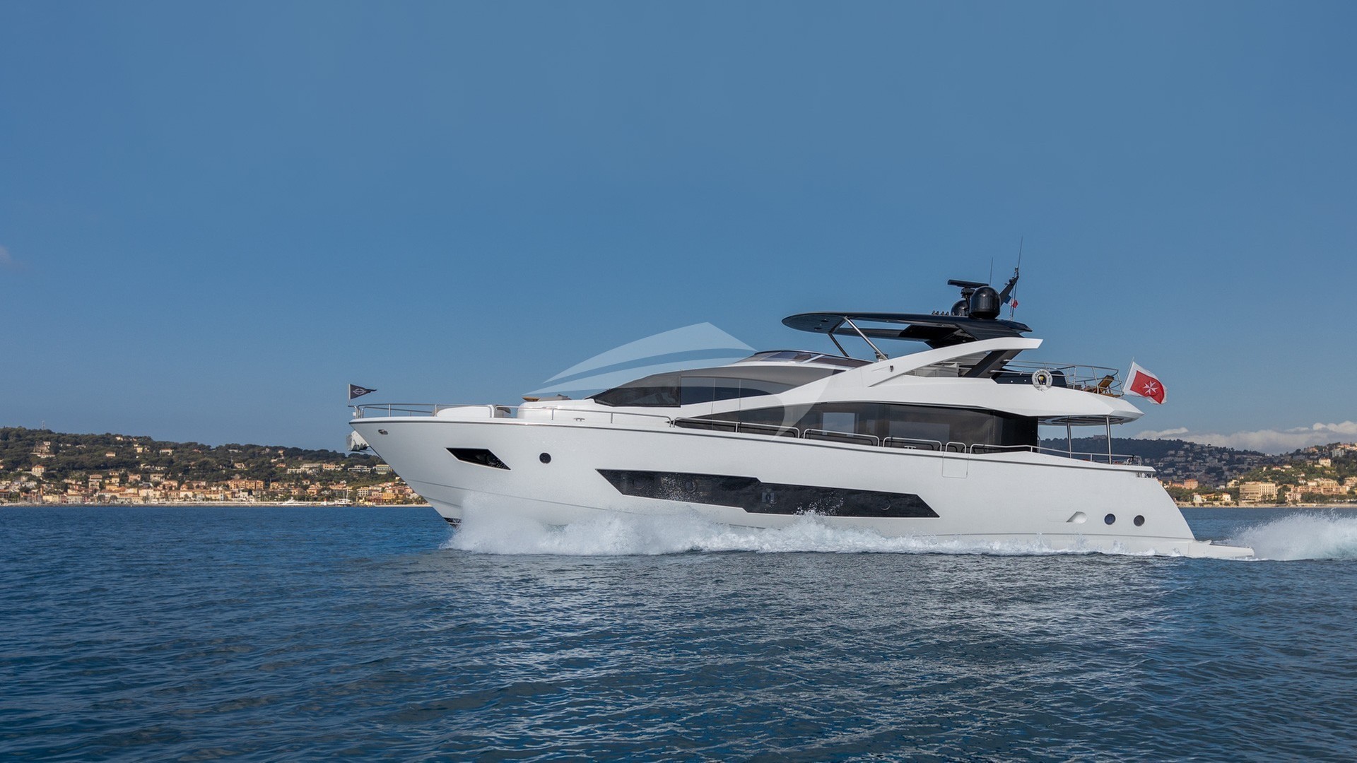 Nuevo yate de lujo INSOMNIA de 26 metros de eslora de Sunseeker
